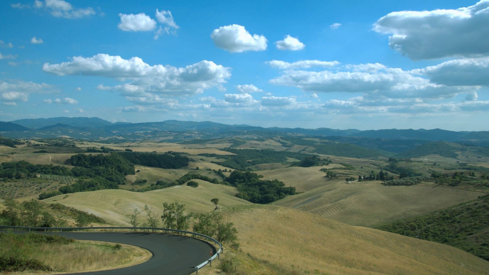 Driving in Tuscany – Insider's guide to getting around Tuscany by car