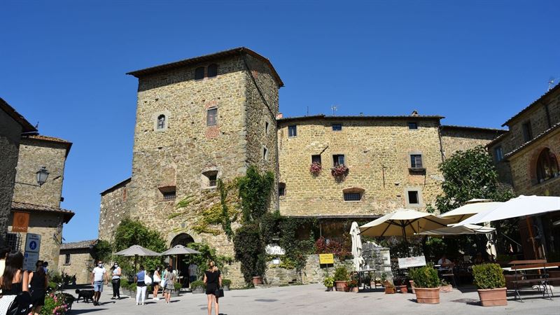 Castagnoli – Stone-built village in The Chianti, Tuscany