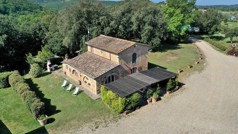 Tuscany Villa Il Fienile - La Rimessa - Rental in Montaione - Florence ...
