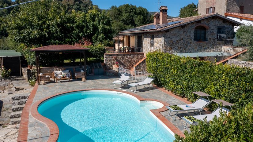 Tuscany Villa Podere La Casa - Rental in Cavriglia - Arezzo and Cortona ...